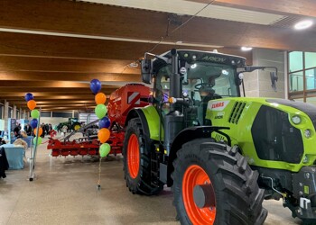 Welcome to The Deepings School